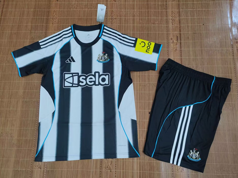 2025-2026 Correct Version Newcastle United Home Black&White Soccer ...